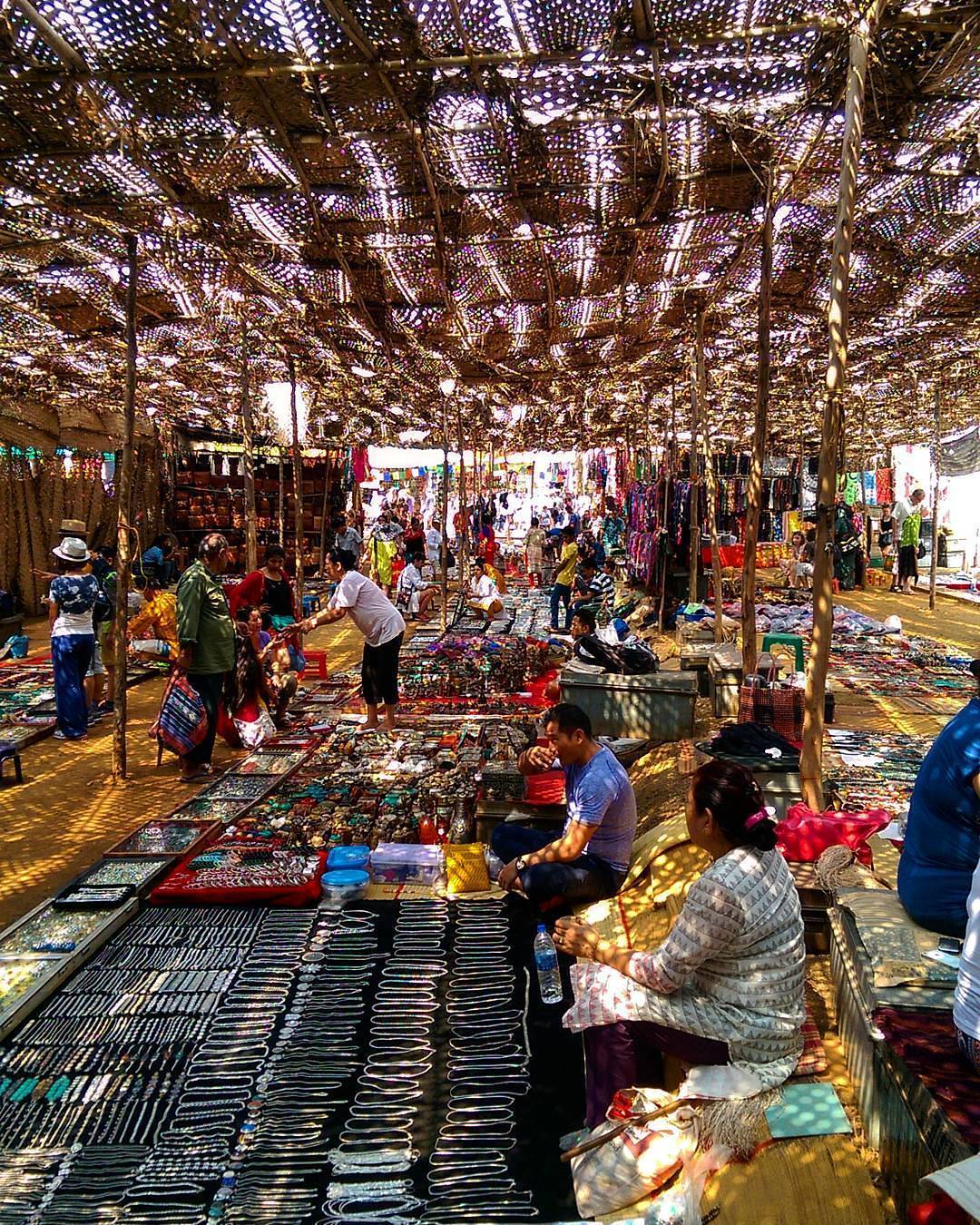 Exploring Goa's Markets: 5 Must-Visit Places for Shopping in Goa