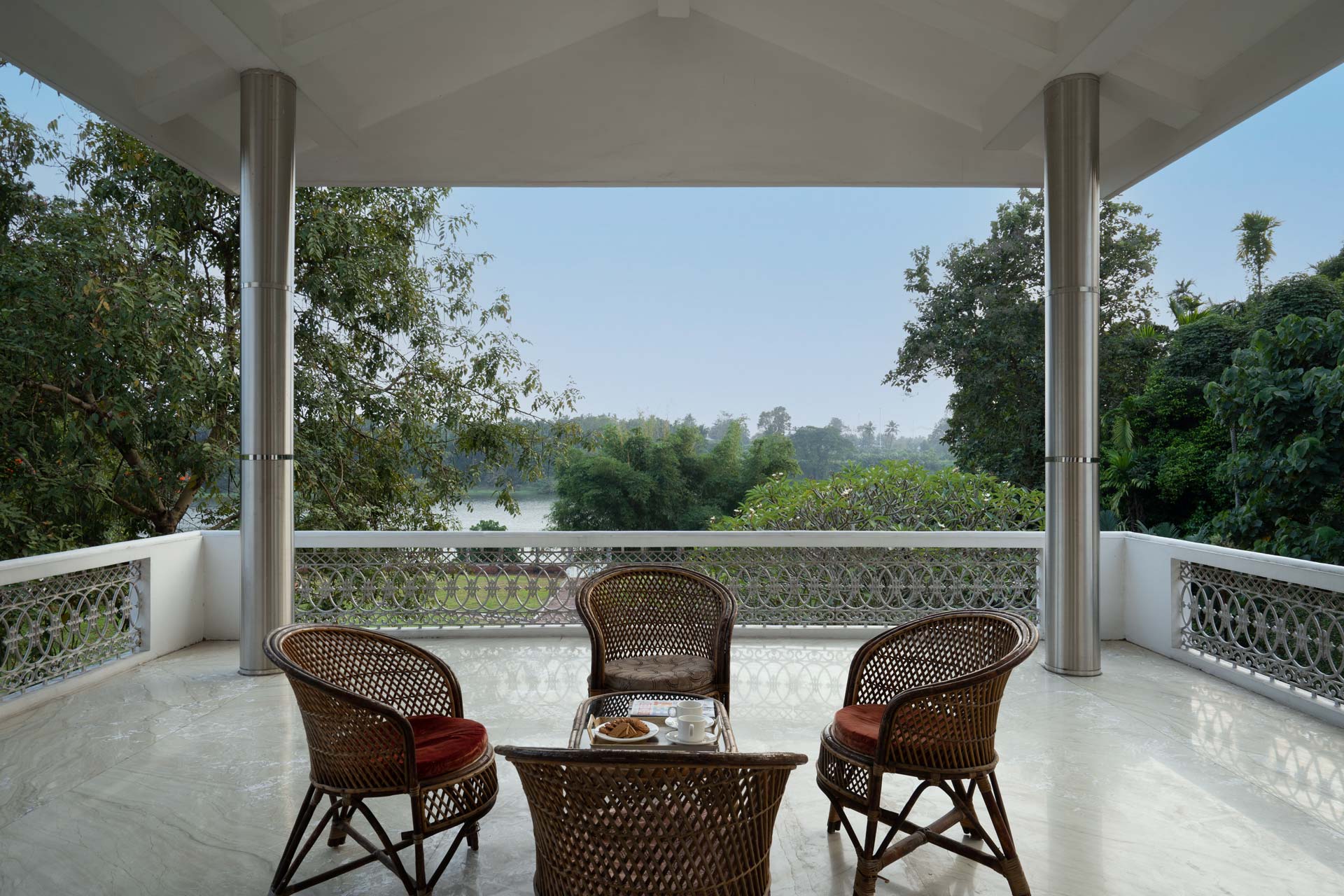 Bangalore to Kochi Road Trip : Must-visit stops, Places to eat and More - StayVista Journal