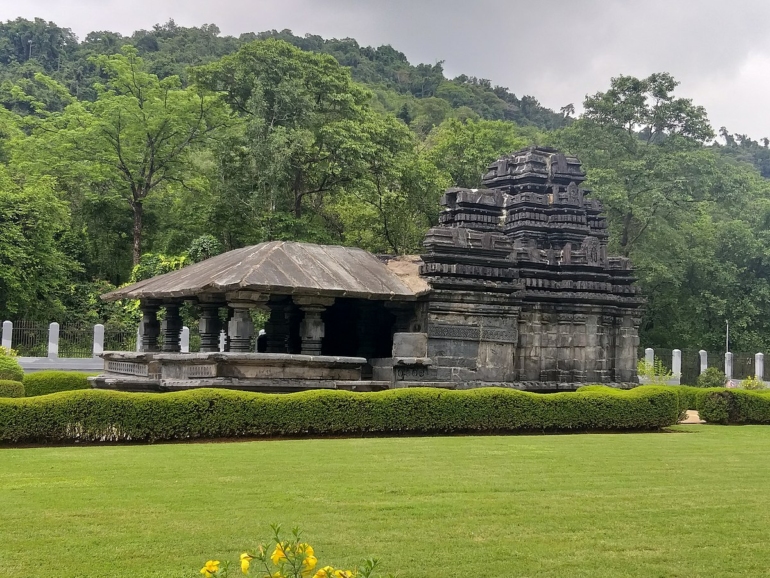 Exploring the Spiritual Side of Goa: Top 10 Temples in Goa You Must ...