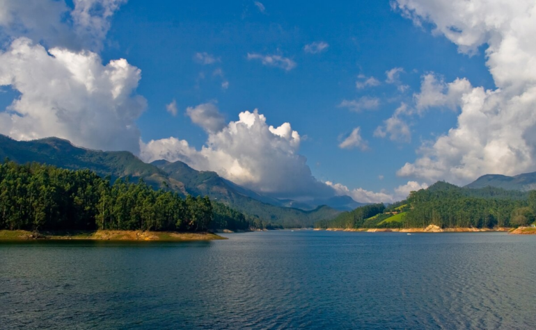How to visit Anamudi in Kerala: Highest Mountain Peak in South India ...